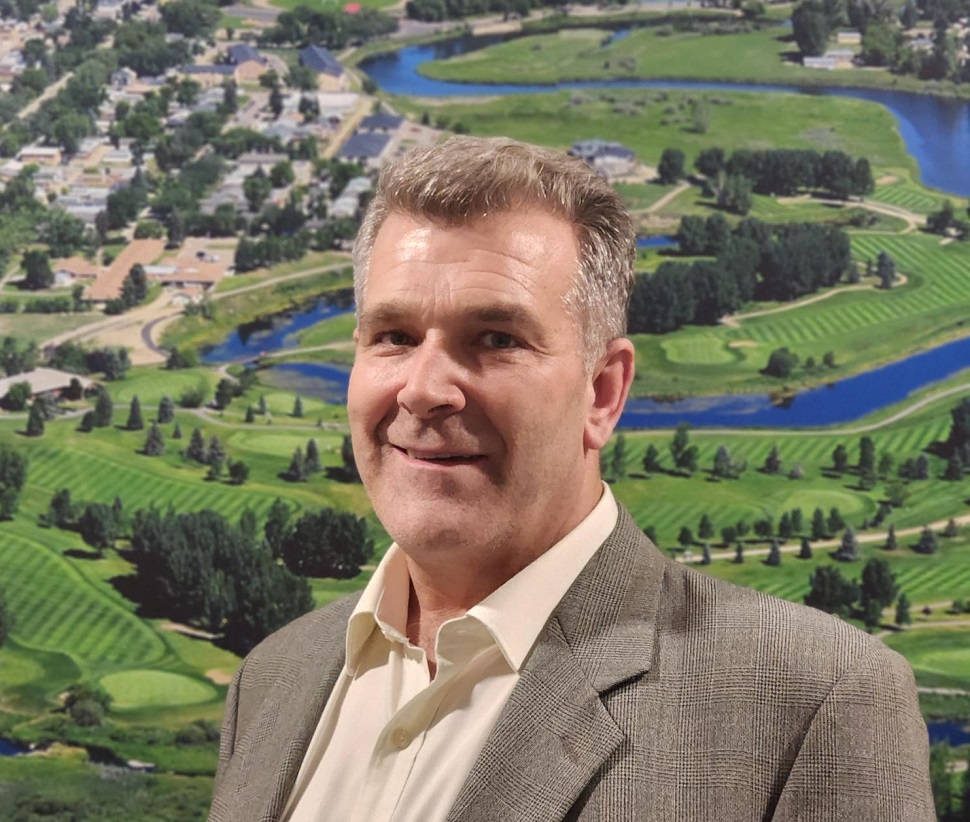 City introduces new acting director of Light & Power ...