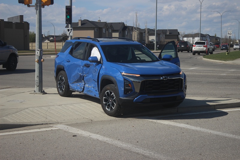 Car crash leads to delays on George Freeman Trail in Strathmore ...