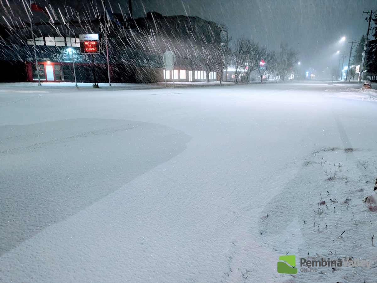 Quick shot of sticky snow ahead of final weekend of Spring Break ...