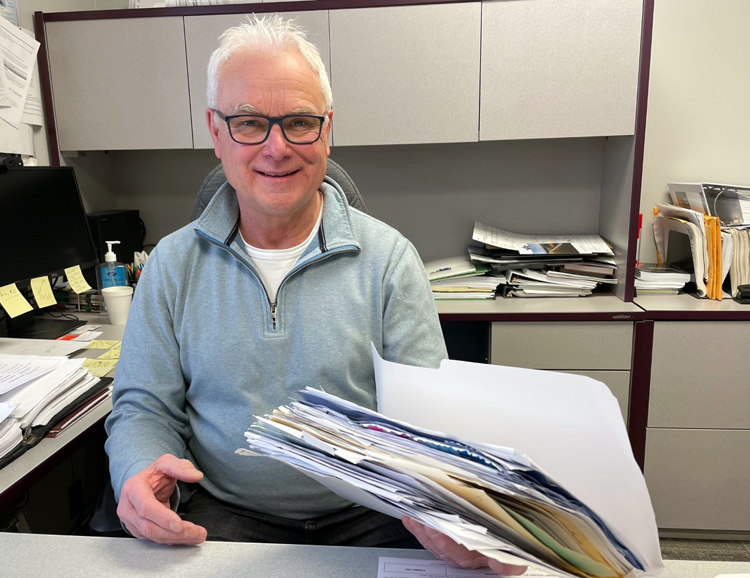 Randy Reimer to retire after 31 years of service in Steinbach ...
