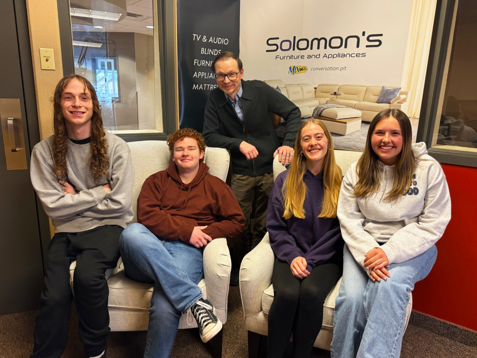 The Drowsy Chaperone Jr hits Grunthal school's stage - SteinbachOnline ...