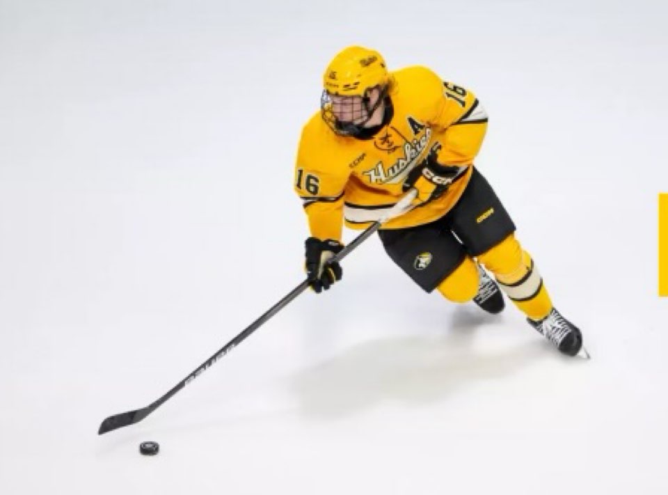 Gordon looking forward to suiting up for University of North Dakota ...