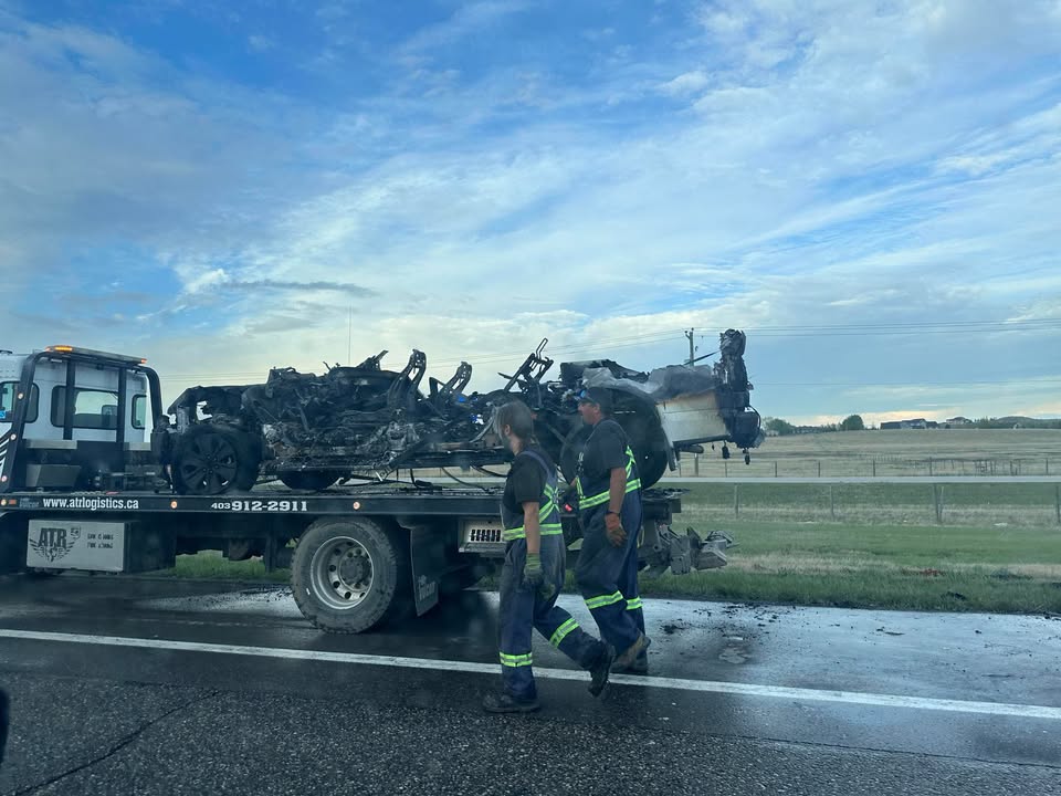 Vehicle fire extinguished on QEII near Airdrie - DiscoverAirdrie.com ...