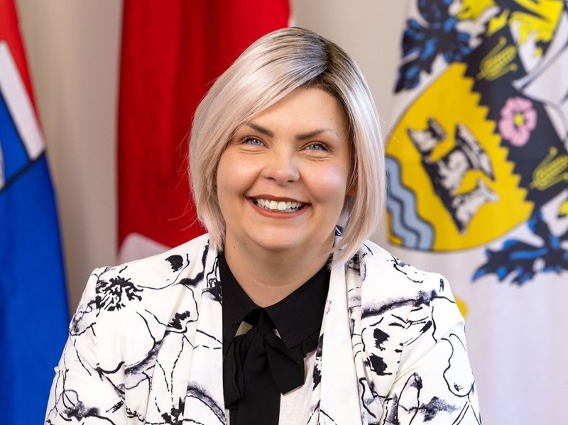 Drumheller councillor passes away after battle with cancer ...