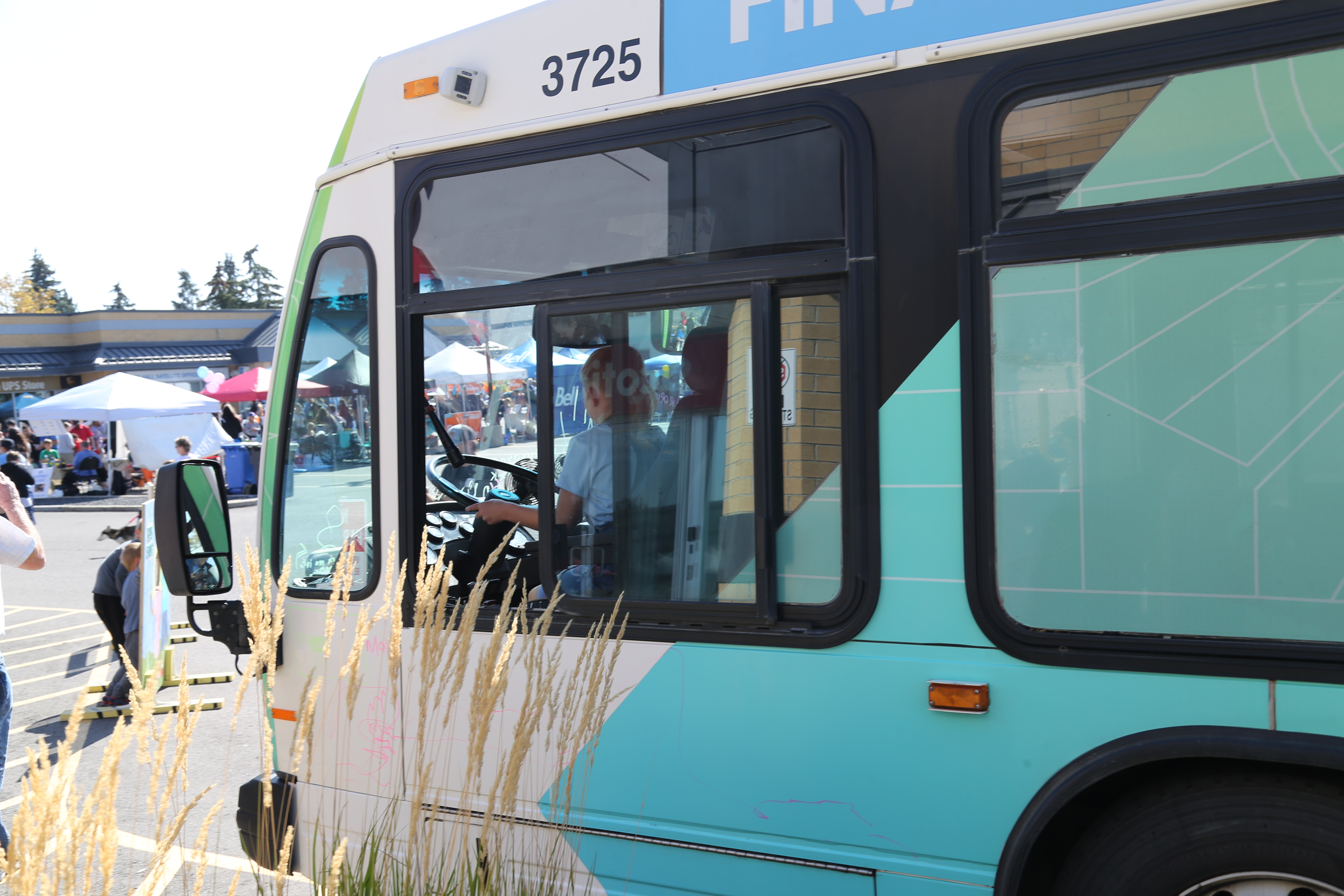 Airdrie council passes revised transit motion to assess pilot route ...