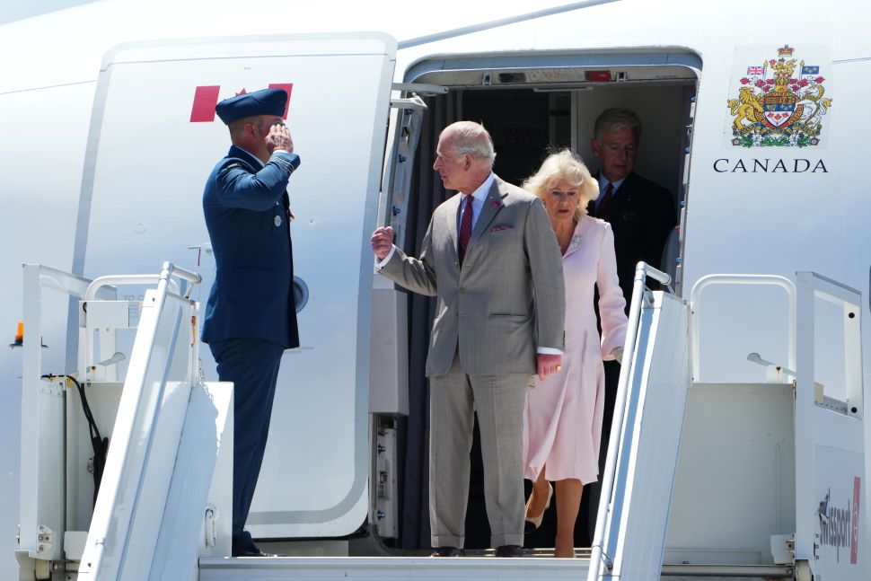 King Charles, Queen Camilla arrive in Canada ahead of throne speech ...