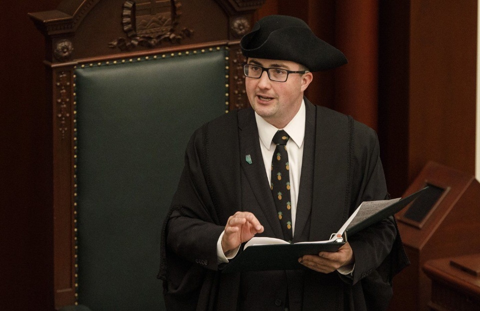 'Things to get off my chest': Alberta's former Speaker to vote, heckle ...