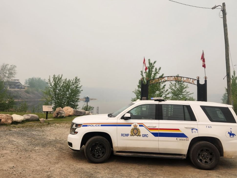 Manitoba tightens fire ban amid growing wildfire crisis - Classic107 ...