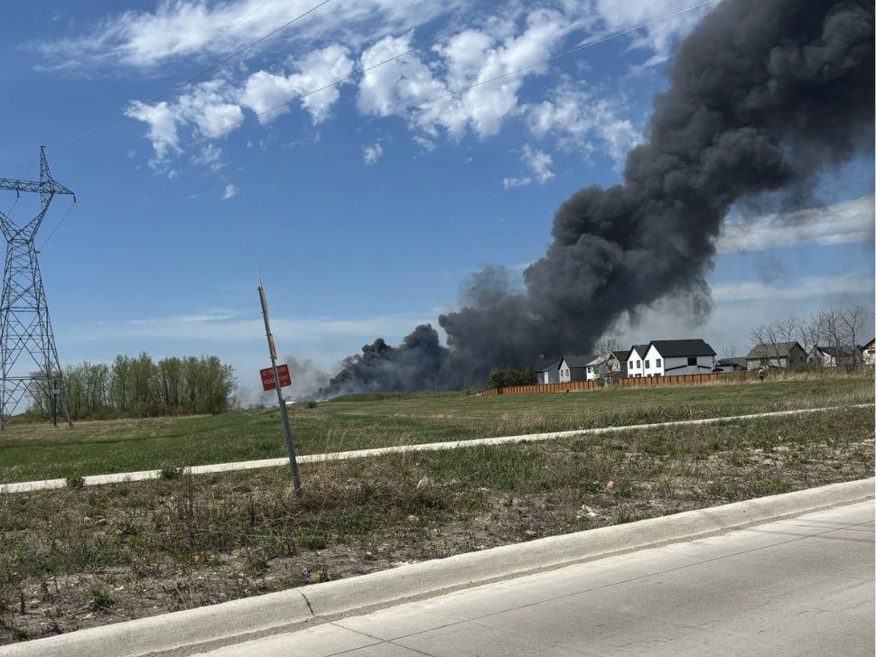 Transcona wildland fire quickly spreads to businesses - CHVNRadio ...