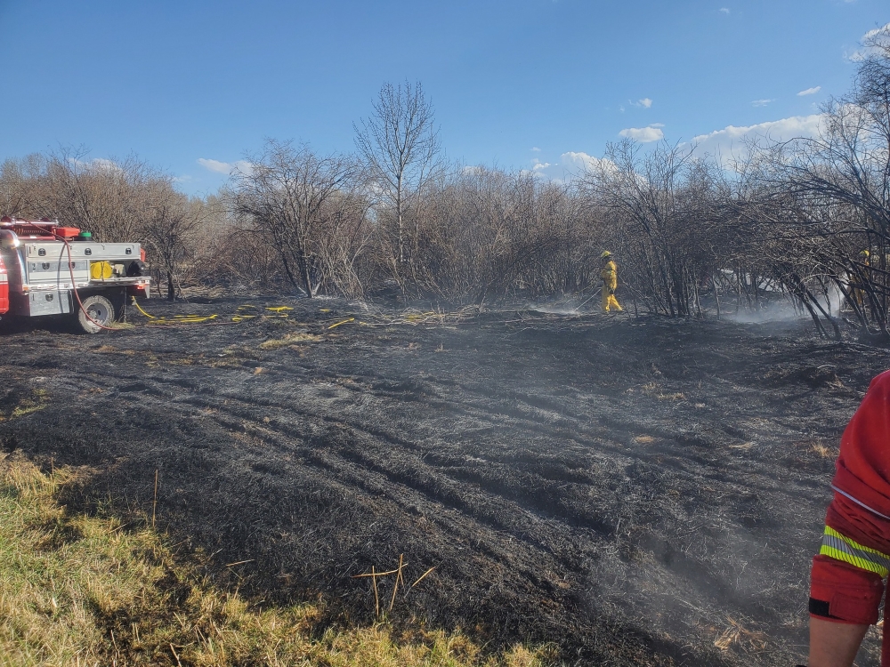 Diamond Valley firefighters tackle large weekend grass fire ...