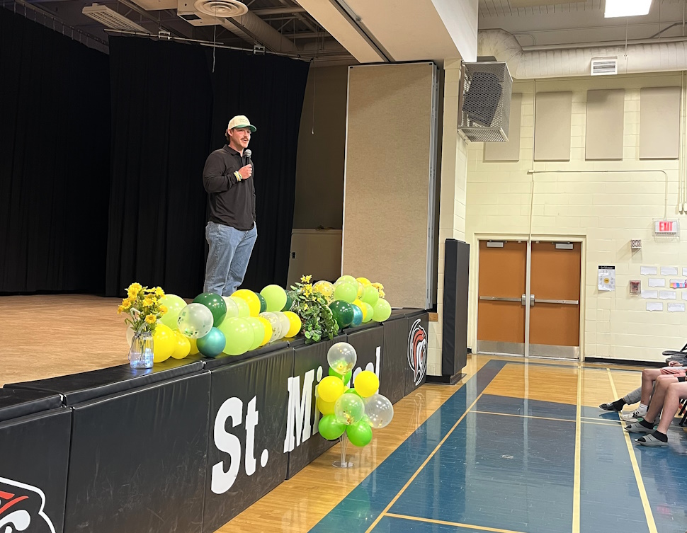 Tyler Smith shares message of connection throughout the southeast ...