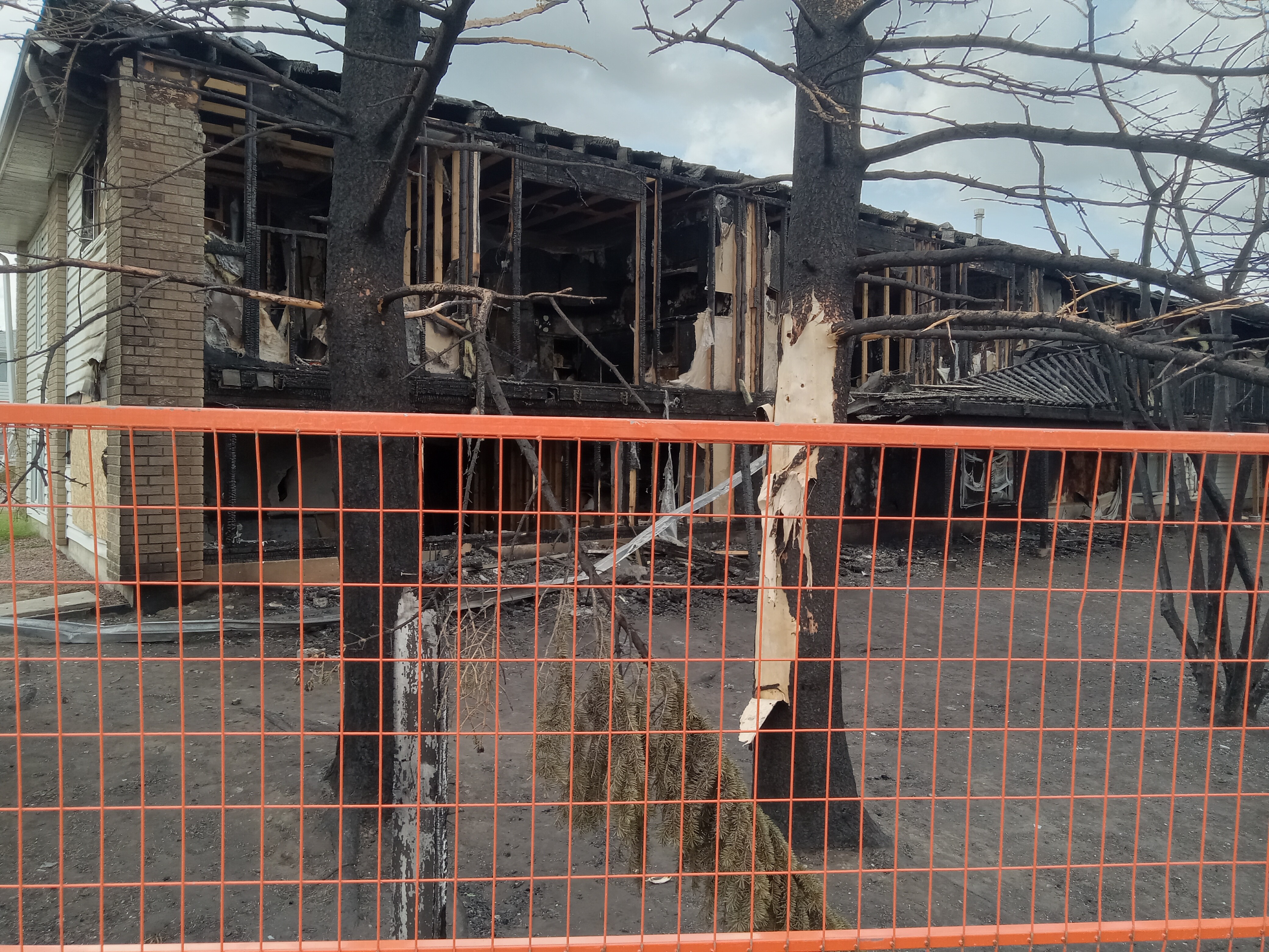 Red Deer Emergency Services respond to fire late Friday evening ...