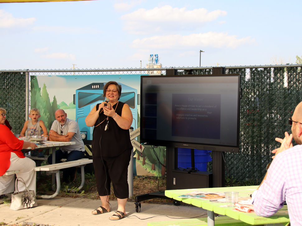 Founding board member honoured at Steinbach Family Resource Centre ...