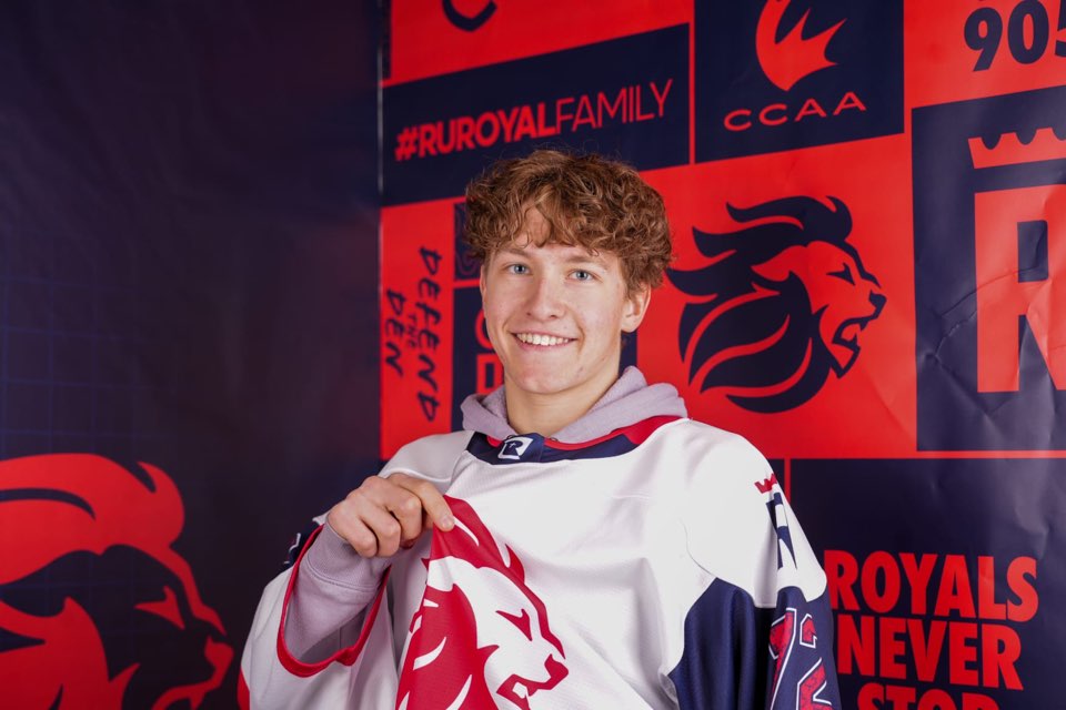 Thunder goalie Hildebrand named Buck Matiowski Memorial Scholarship ...