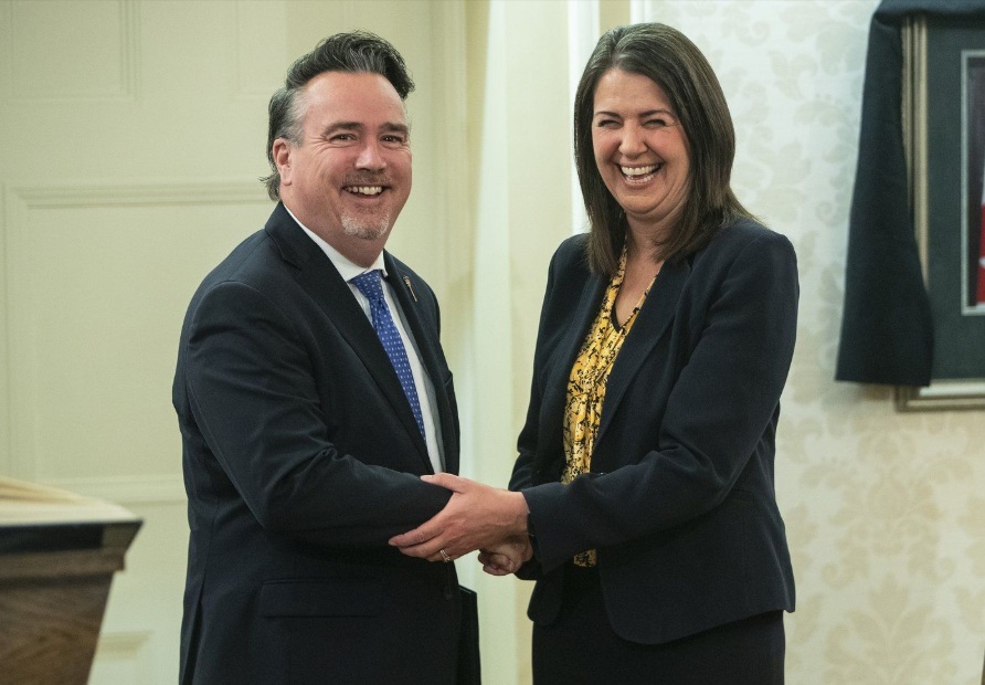 Alberta resumes buying U.S. alcohol, months after pause meant to fight ...