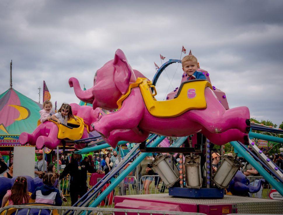 Photo gallery: midway, rodeo and more at Energy City Ex 2025 ...