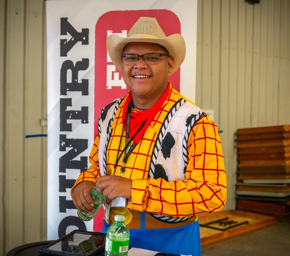 Photo gallery: midway, rodeo and more at Energy City Ex 2025 ...