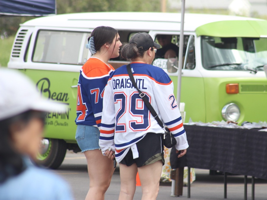 Who are Strathmore residents rooting for in the Stanley Cup Finals ...