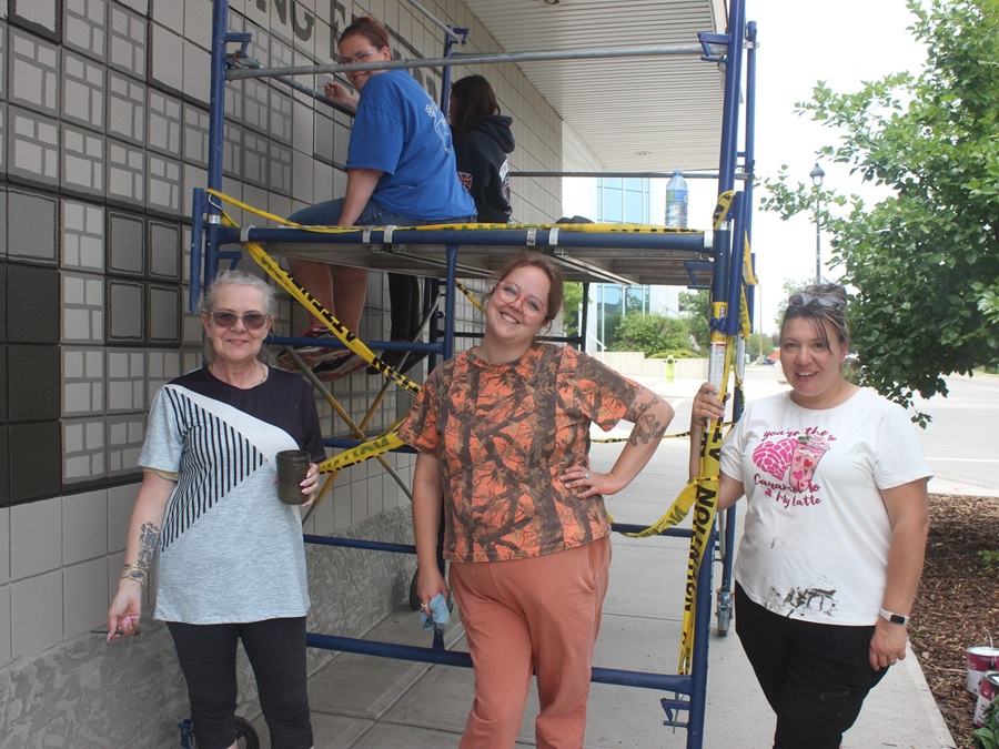 See Strathmore's newest mural and the artists who painted it ...