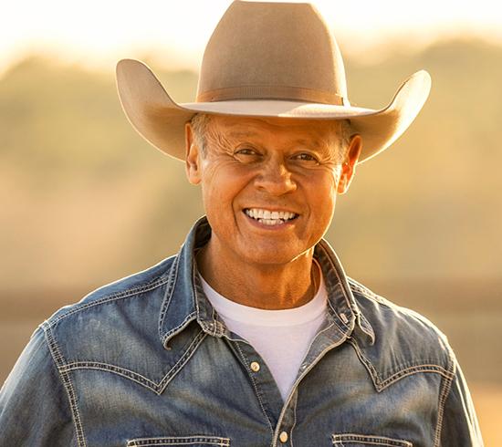 Texas country singer brings some southern charm to Frontier Days ...