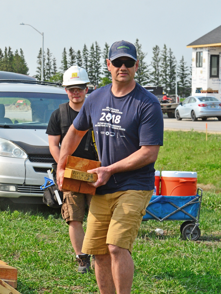 SRSS students build timber frame shelter over Niverville's historic CP ...