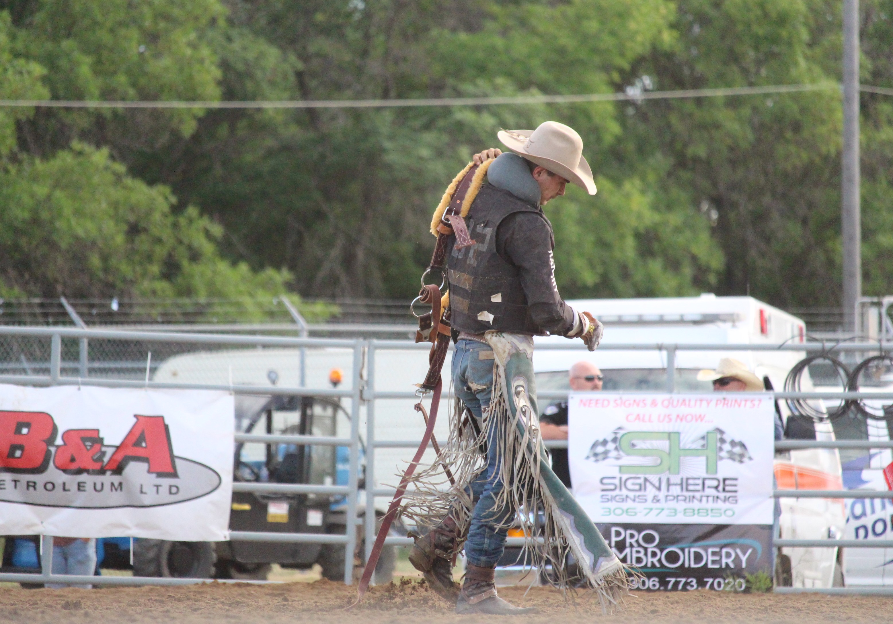 Duo of locals wrangle first place at CCA Rodeo - SwiftCurrentOnline.com ...