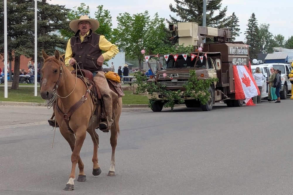 The 57th Diamond Valley Parade & Festival delight all ages ...