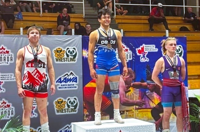 Hooper, Fines strike gold again, earn return to junior national team ...