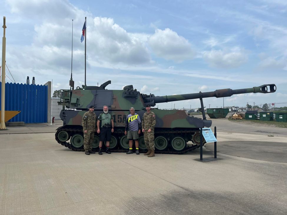 Former CO of 38 Artillery Tactical Group, Mark Wilson, supports ...