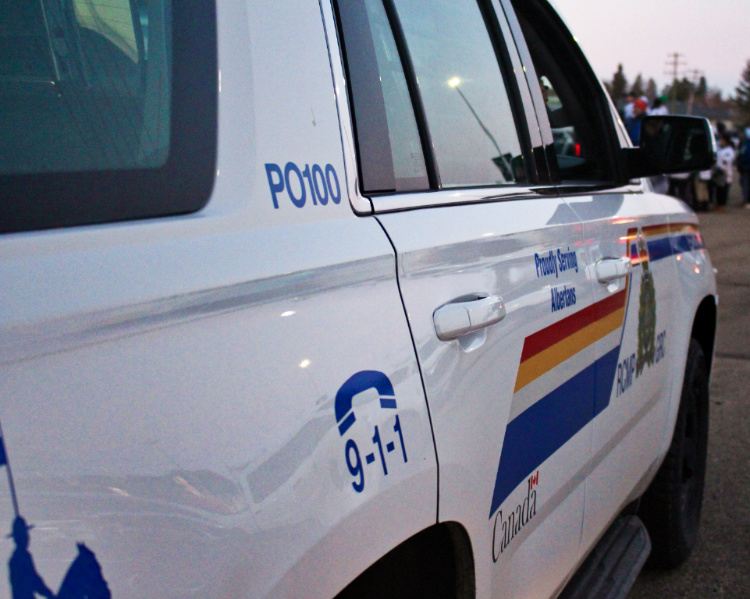 Peace River RCMP makes arrest in armed robbery investigation - ReachFM ...