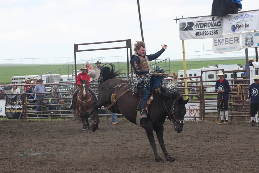 Rockyford Rodeo brings thousands to Alberta village - StrathmoreNow.com ...