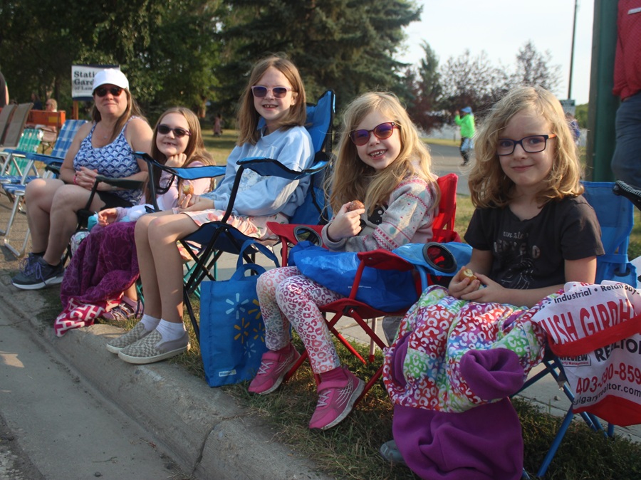 Root for the home team: Beavers fans pack the park for action-packed ...