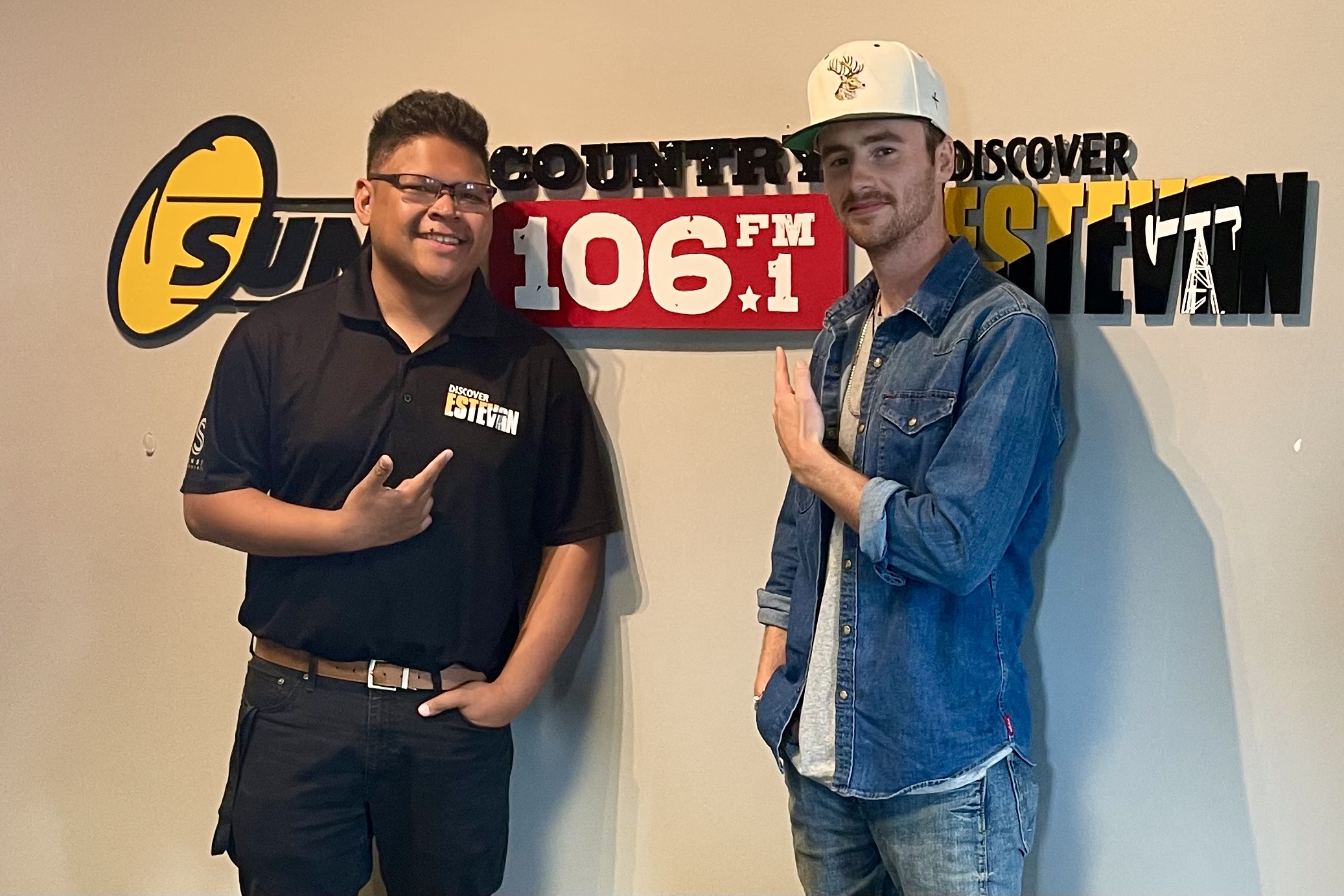 Carlyle's own Judah Wardrope plays UNRELEASED music on Country 106.1 ...