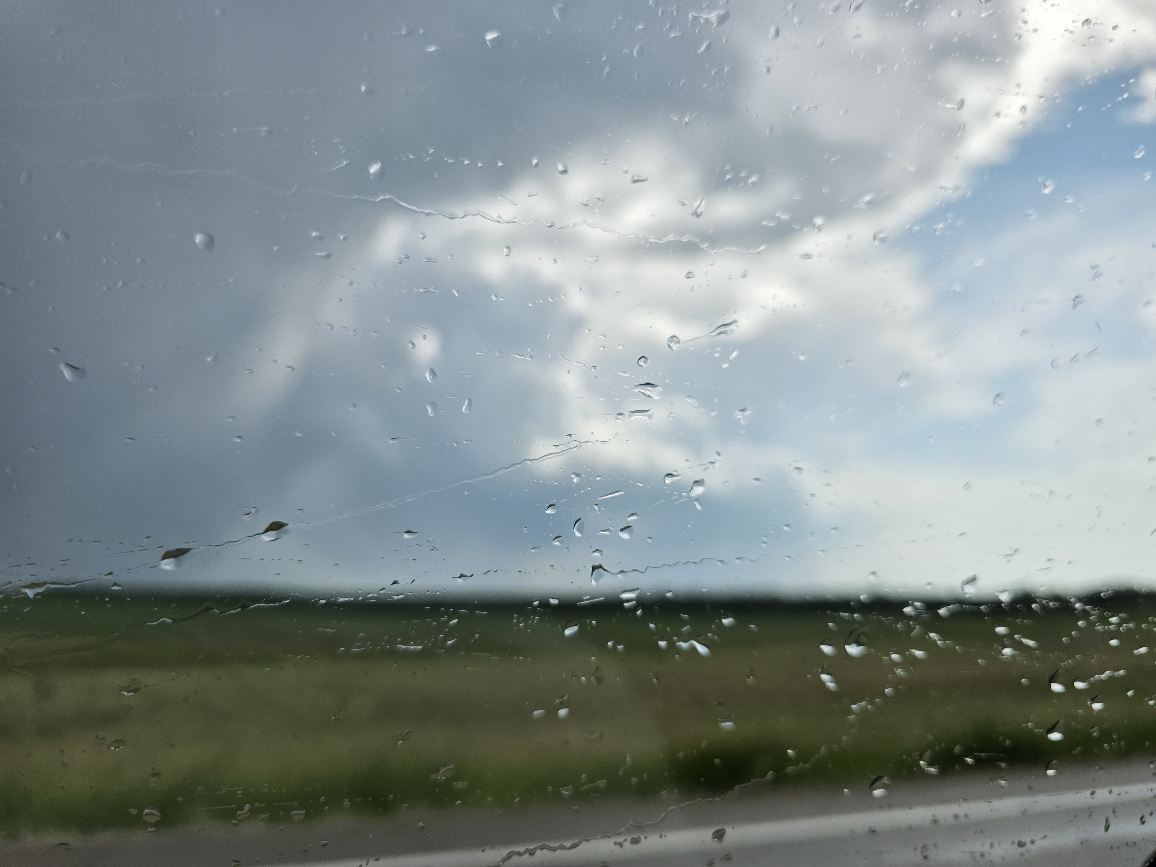 Swift Current area sees storms, sun & several millimetres of rain ...