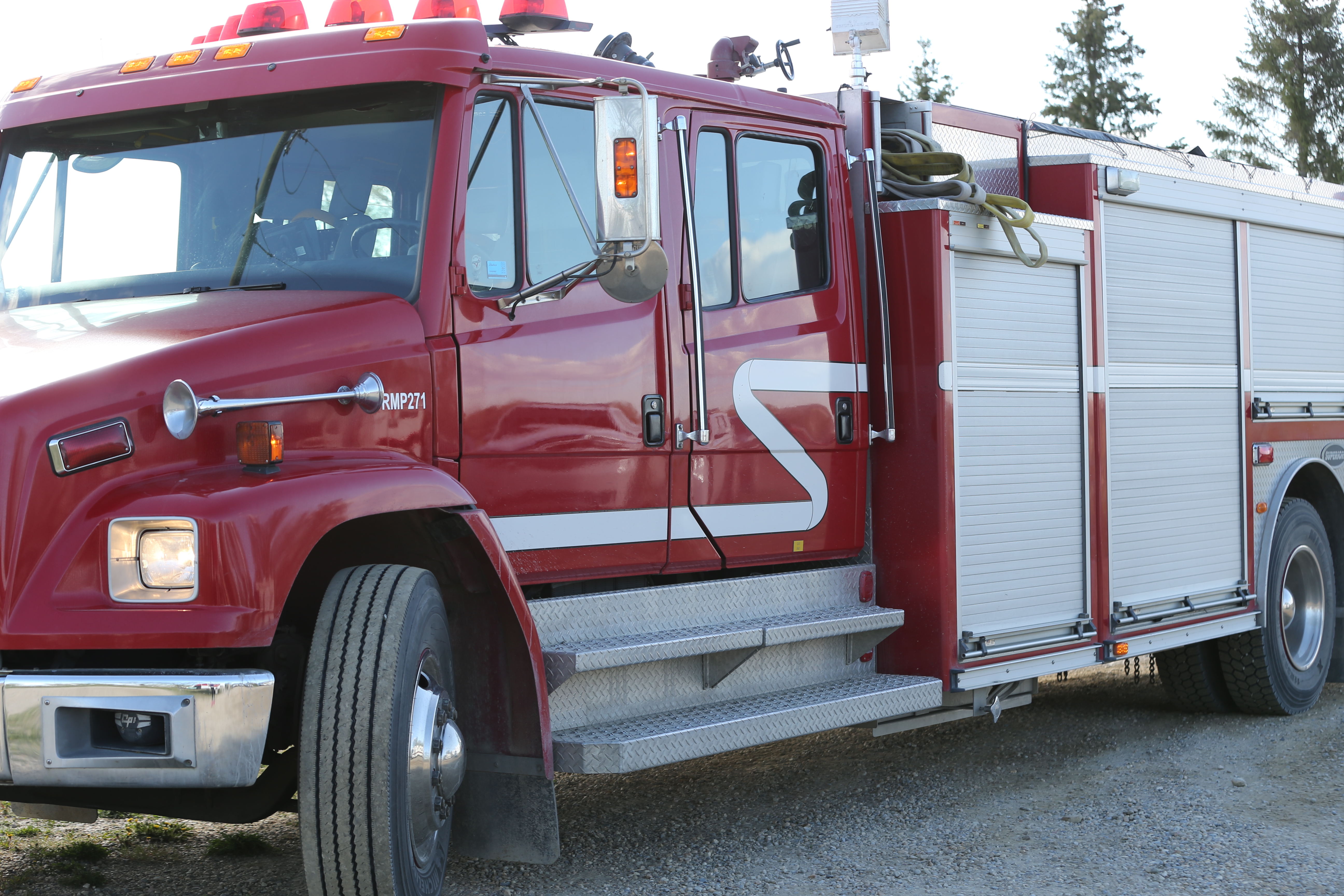 Fire crews battle Irricana blaze, cause under investigation ...