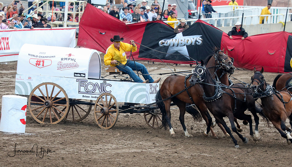 Blackie's Jordie Fike leads the chucks at the Teepee Creek races this ...