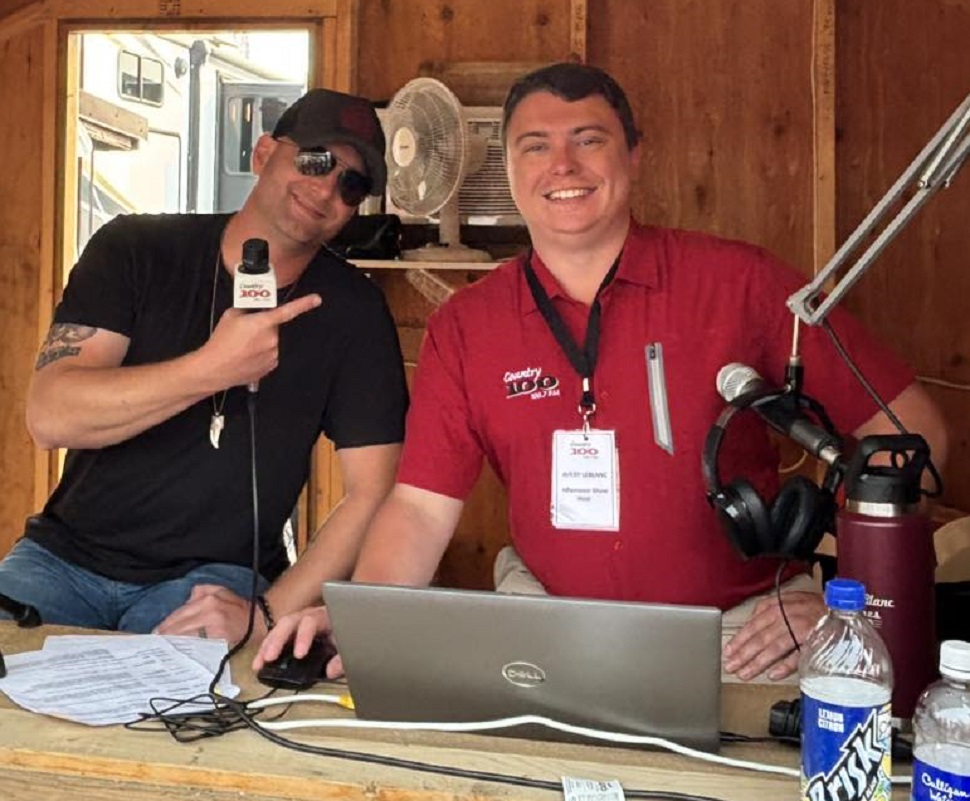 Country 100 chats with Tim Hicks - DiscoverMooseJaw.com - Local news ...