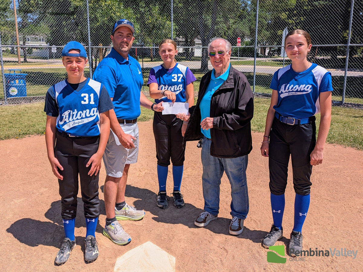Altona Angels Dollars for Diamonds receives $10,000 donation from ...