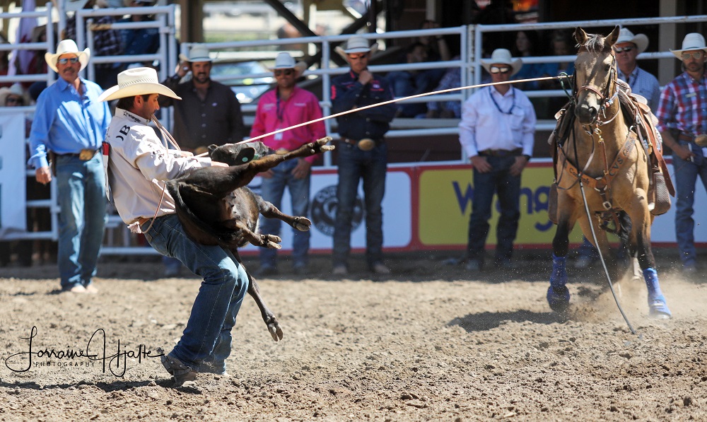Albertan leads the way in Ladies Breakaway Roping at this year's ...