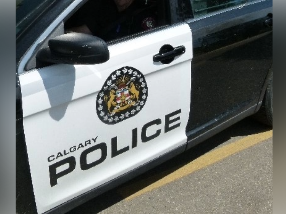 Two in hospital after Deerfoot Trail crash - StrathmoreNow.com - Local ...