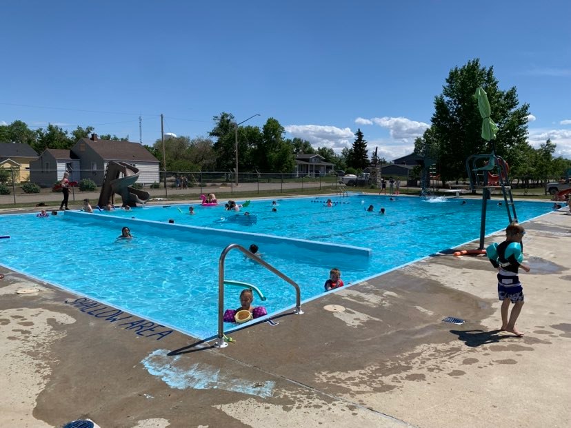 One last splash: Eston hosting final day pool party amid heat wave ...