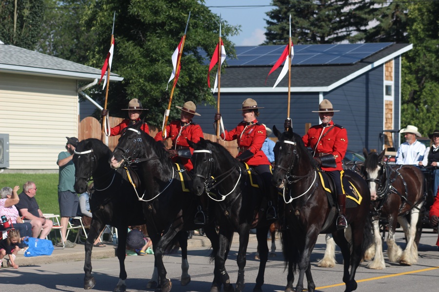 See the floats from the 2025 Strathmore Stampede Parade - StrathmoreNow ...