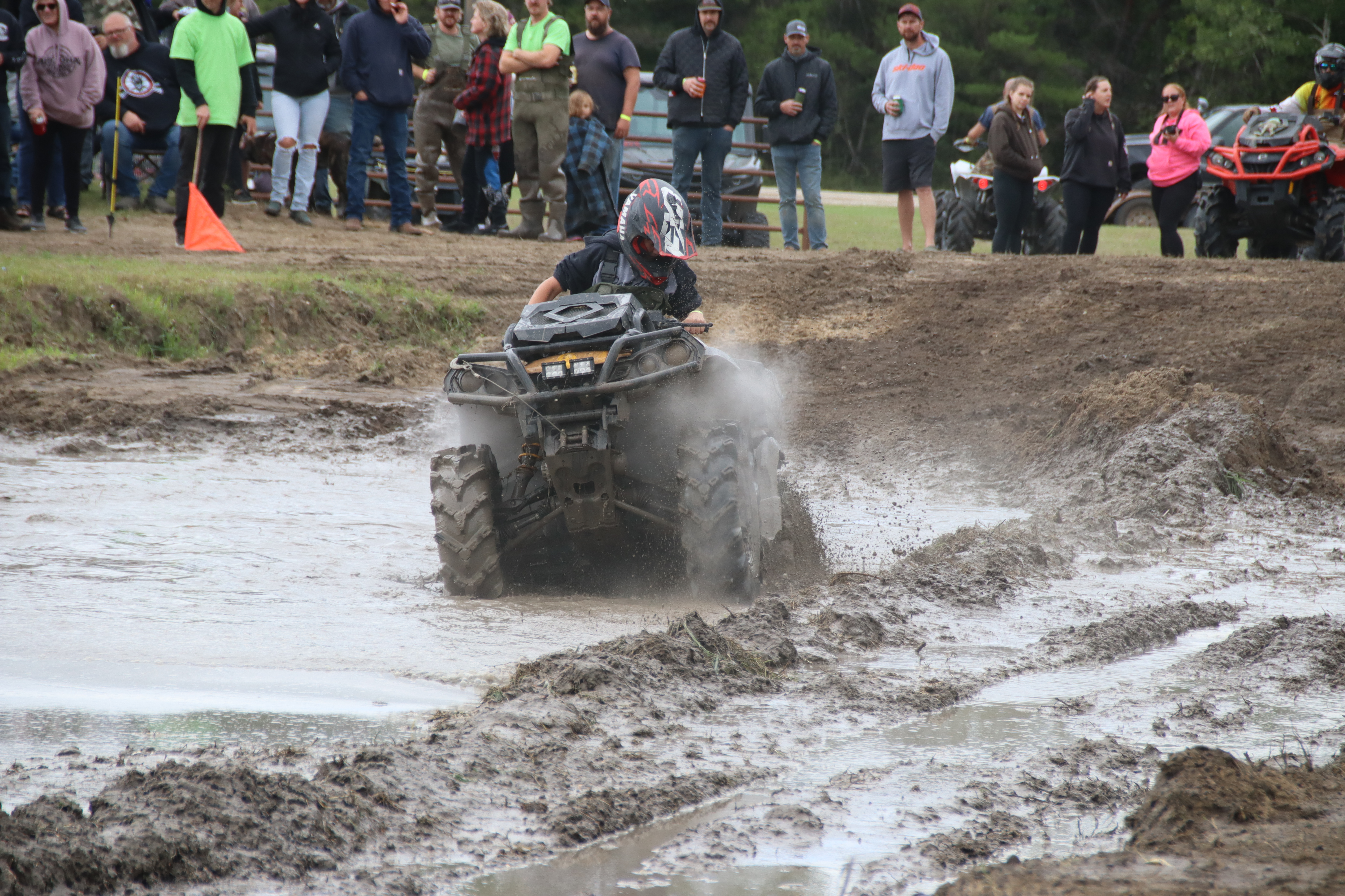 Original Mud Bogging in the rain; Marchand Logging Days in photos ...