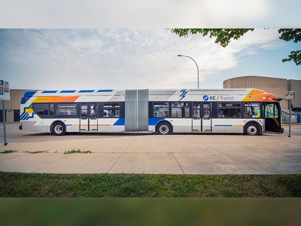 Winnipeg first in Canada to roll out 60-foot electric transit buses ...