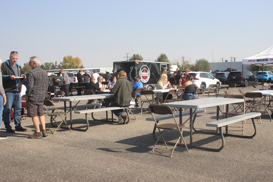 Final Charity BBQ serves up hot food for a good cause - StrathmoreNow.com - Local news, Weather ...
