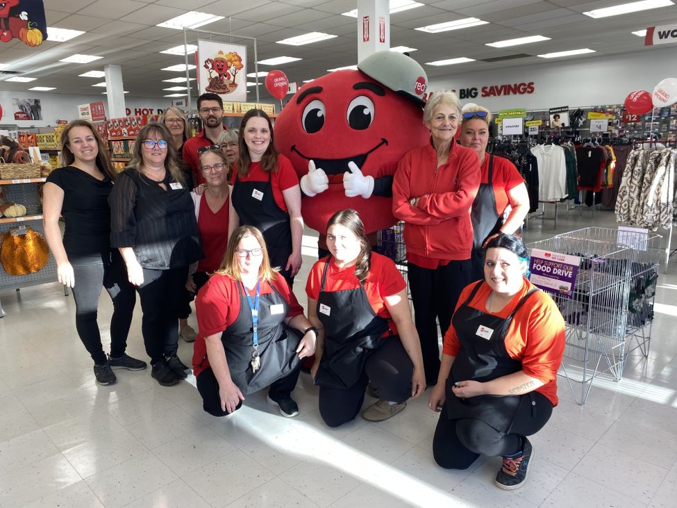 Killarney celebrates Red Apple Grand Re-Opening with big crowds, big ...