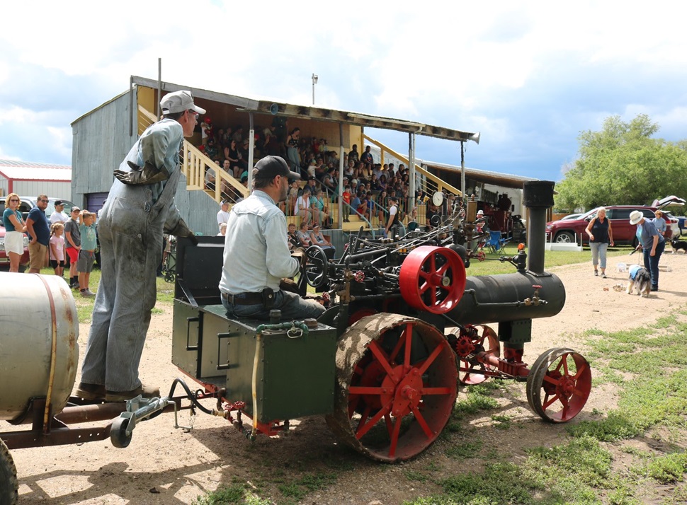 Sukanen Ship Threshing Bee this weekend - DiscoverMooseJaw.com - Local ...