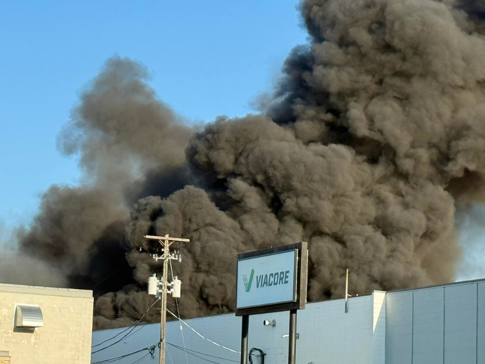 Fire in Winnipeg’s Inkster Industrial Park sends smoke billowing Sunday ...