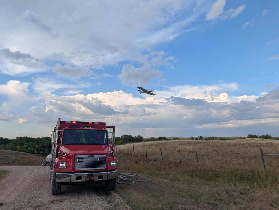 VIDEO: Wildland fire brought under control with aerial support ...