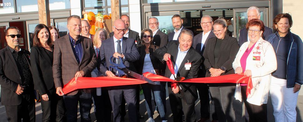 Cochranites flock to new Calgary Co-op in Greystone - CochraneNow ...